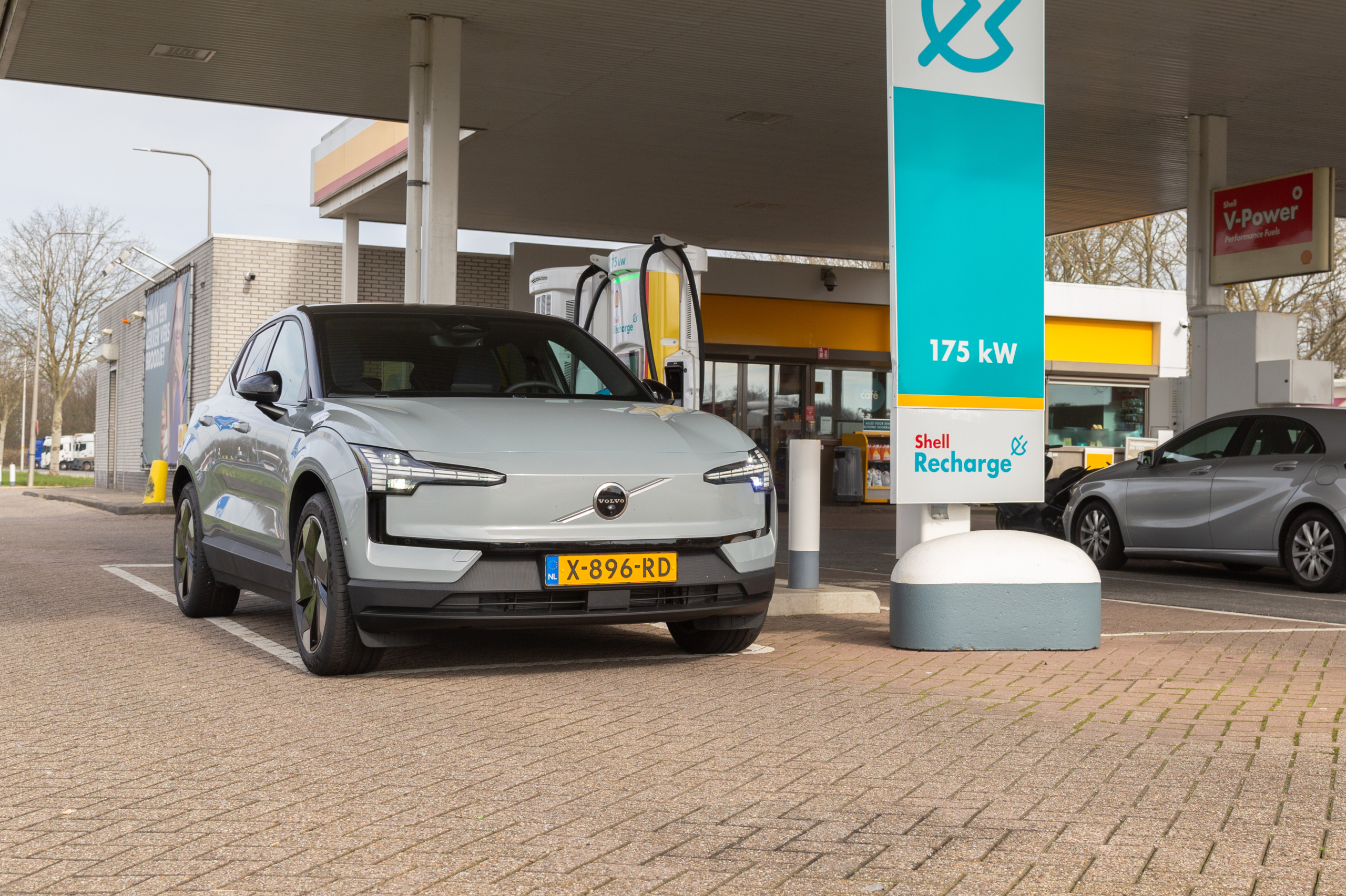 Vijf jaar oude Volvo’s gaan iets meer op de EX30 lijken - AutoScout24