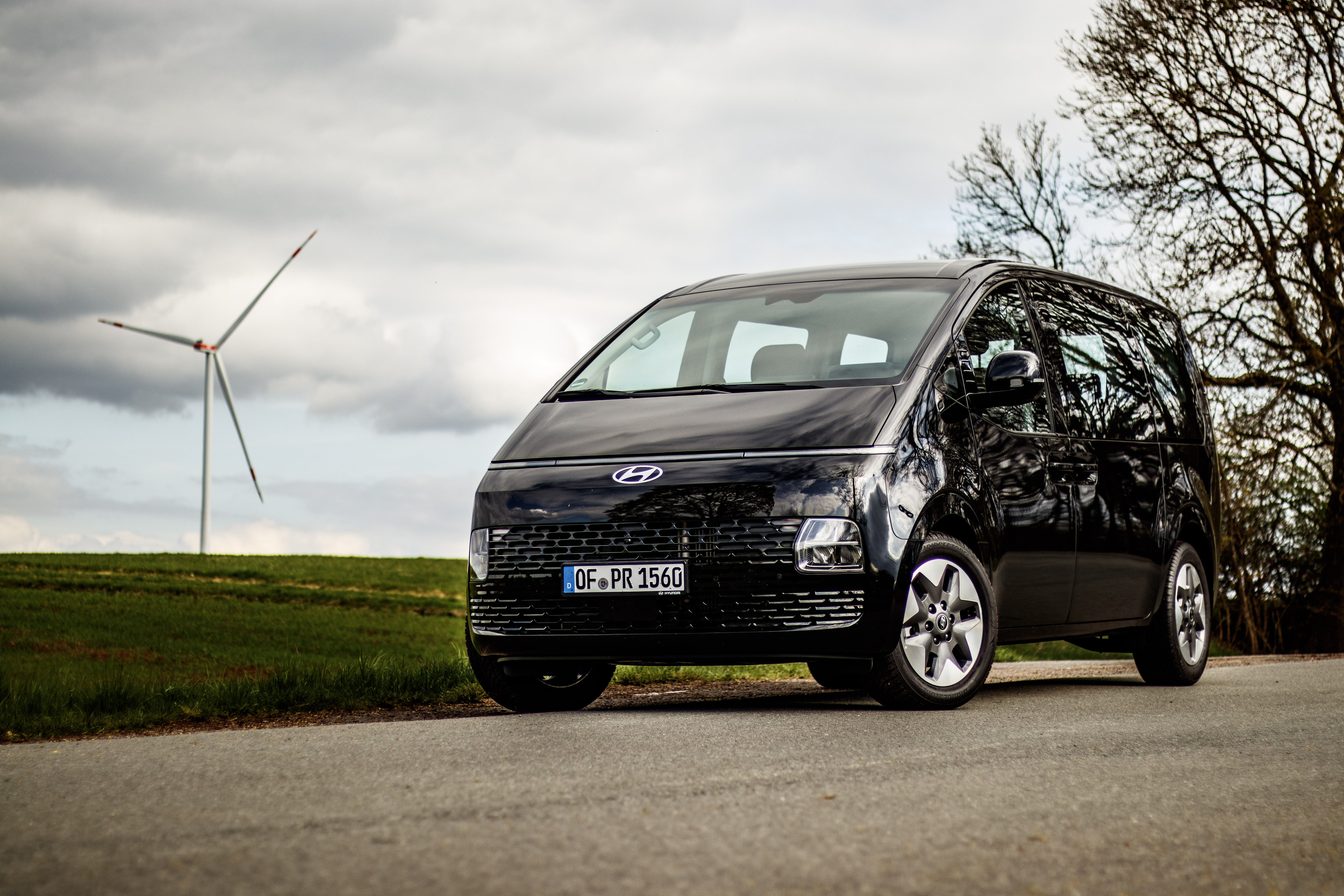 Verwunderlich Hyundai Staria 9 Sitzer Fotos