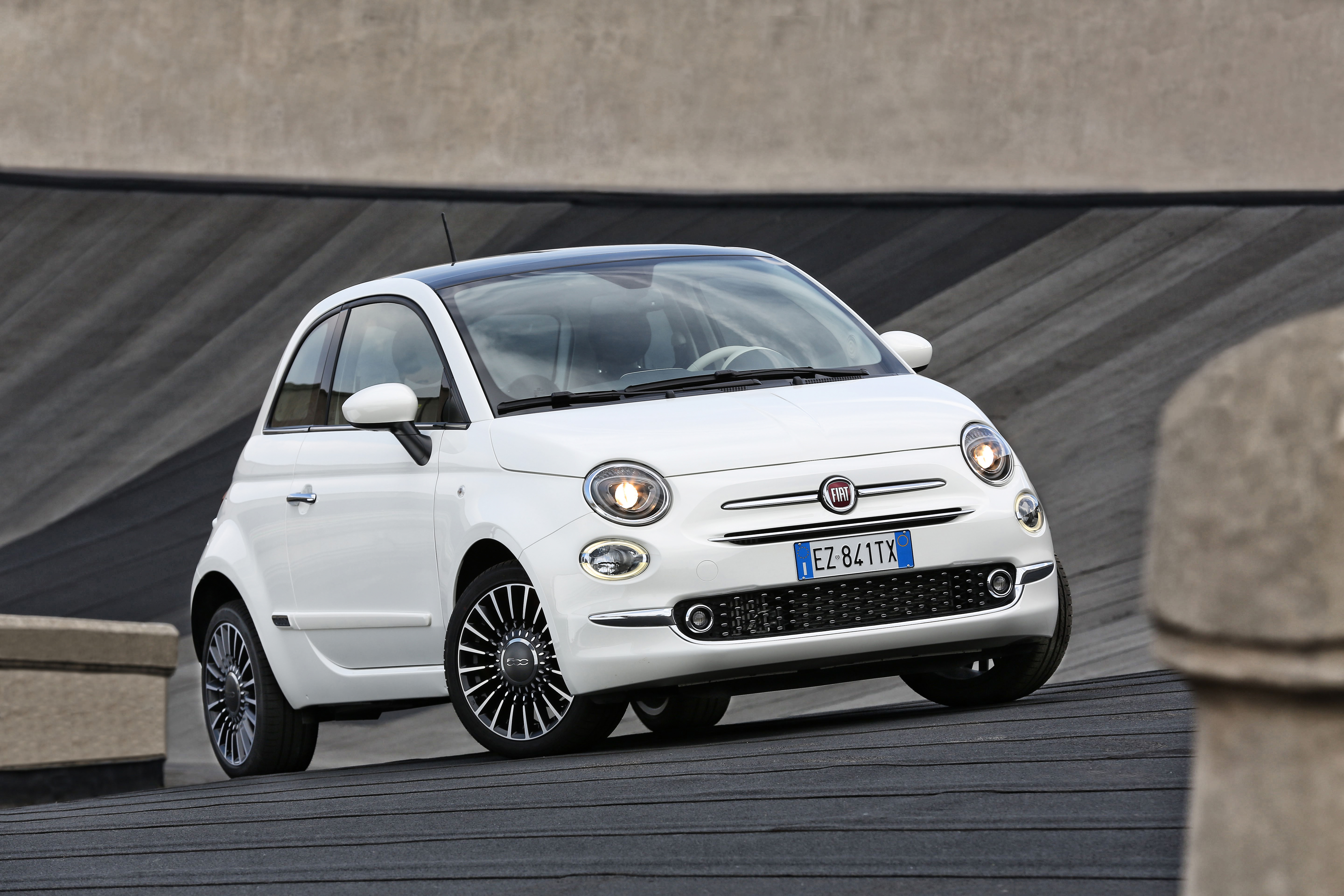 Voitures d’occasion à moins de 5000 euros pour budget serré - AutoScout24