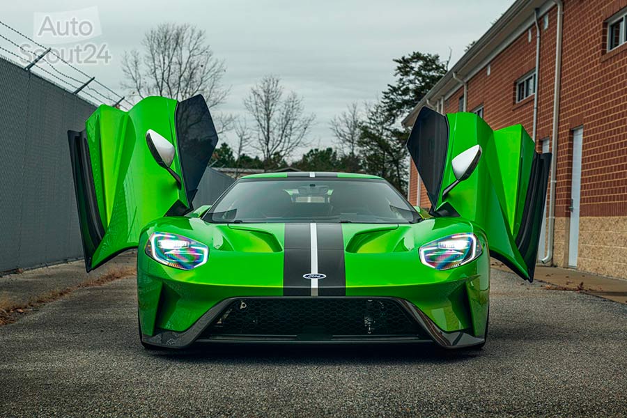 Un inusual Ford GT verde con 50 kilómetros, a subasta - AutoScout24
