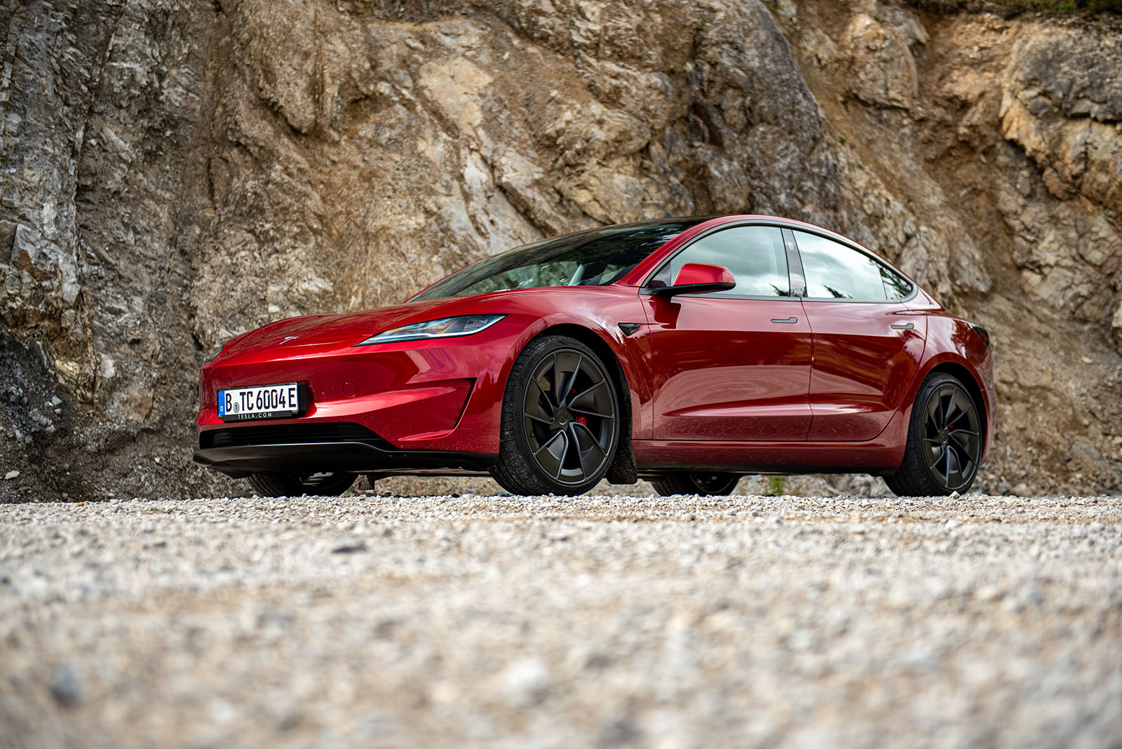 Tesla Model 3 Performance (2024): Besser als Porsche und BMW ...