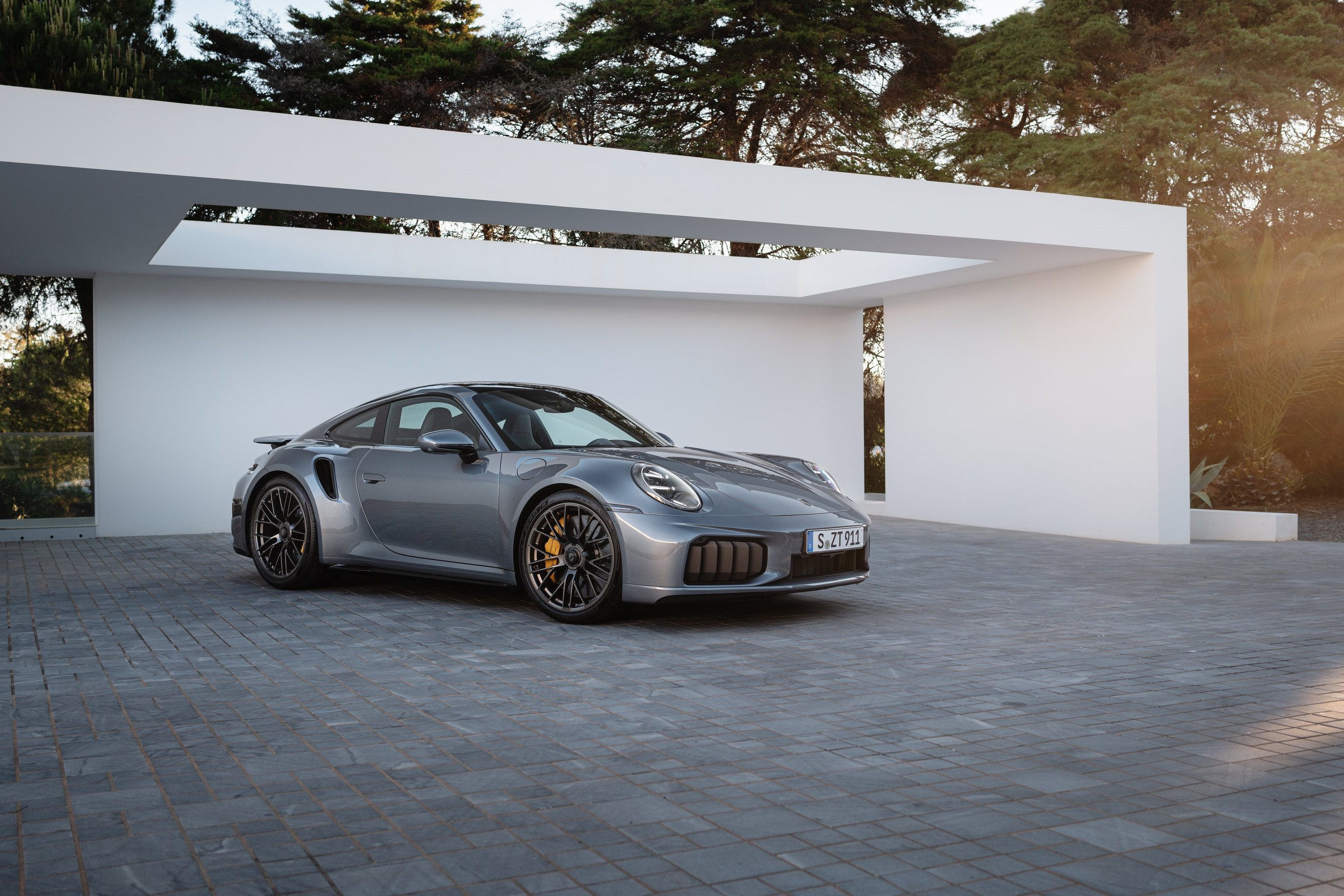 Porsche 911 Turbo S (2026): Top-Modell wird zum Hybrid - AutoScout24 ...