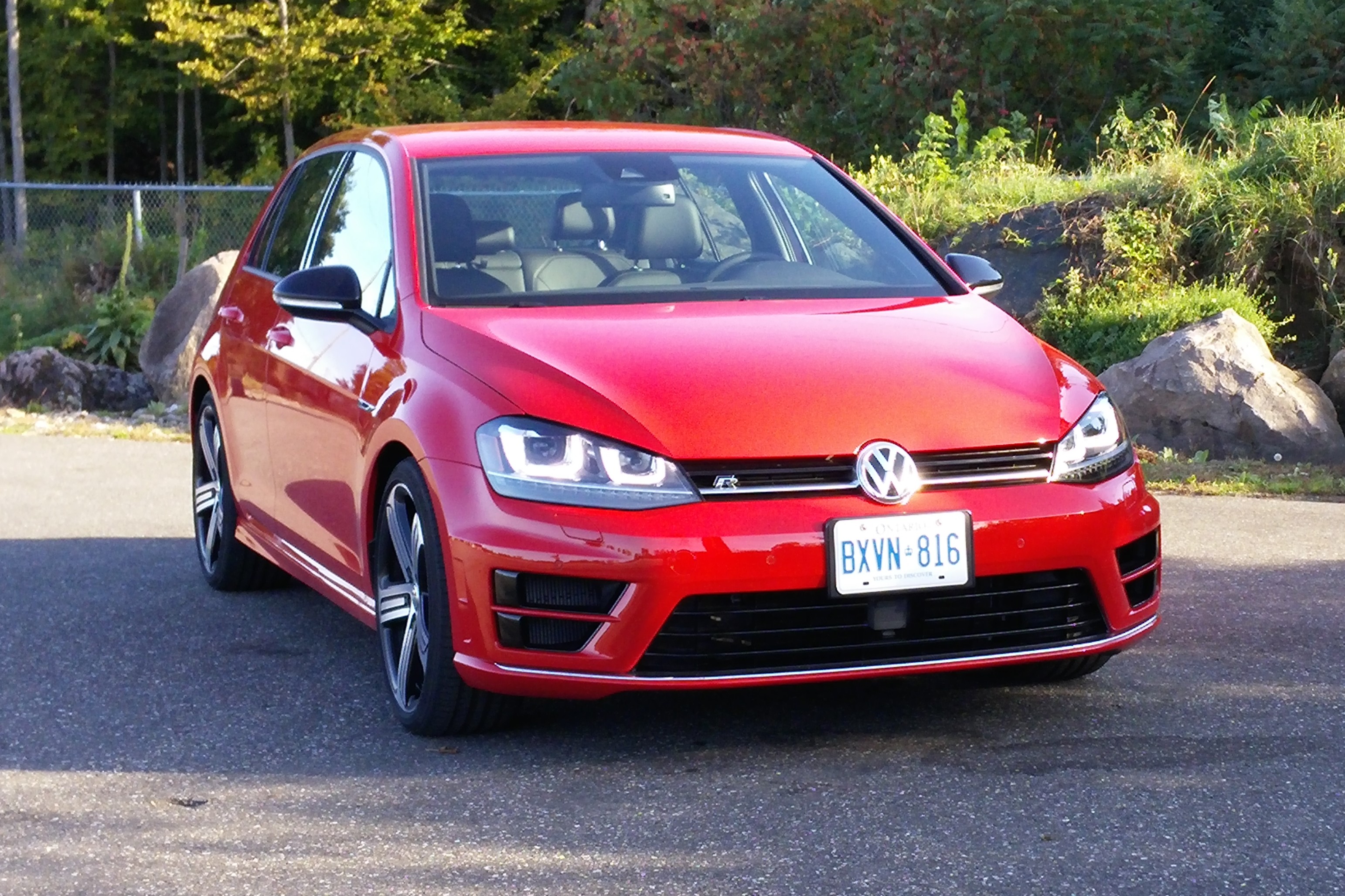 2016 Volkswagen Golf R First Drive Review - AutoTrader.ca