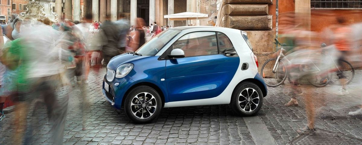 Kleine auto kopen? Alles over nieuw, tweedehands en elektrisch rijden ...