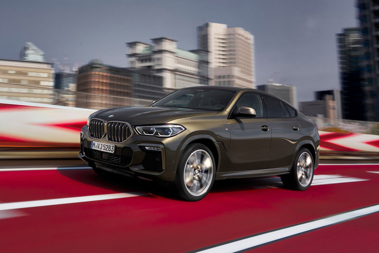 BMW X6 2020 AutoScout: Premium SUV Performance Meets Scout Spirit