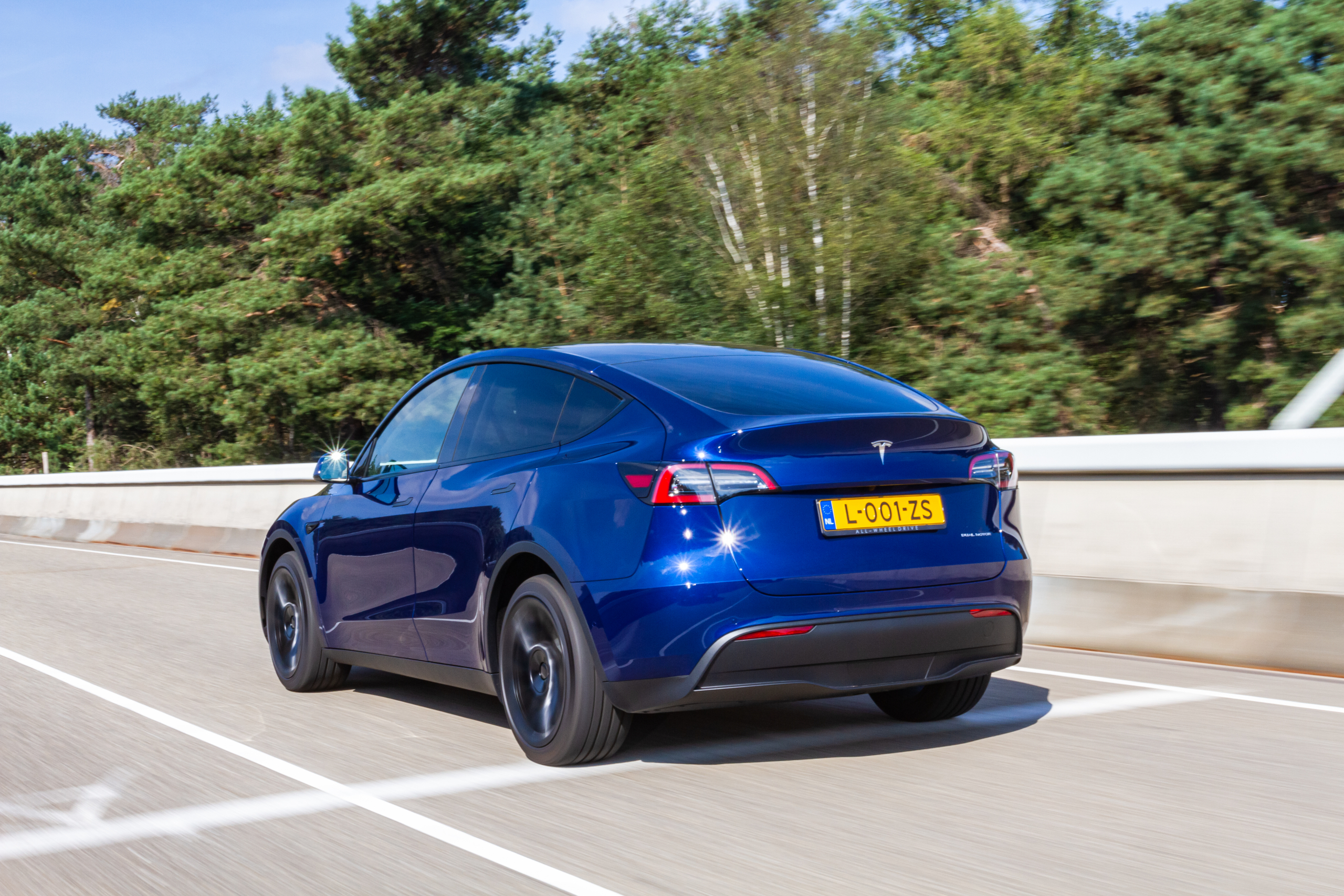 Duitse apk is meedogenloos: Tesla Model Y vertoont meeste defecten ...