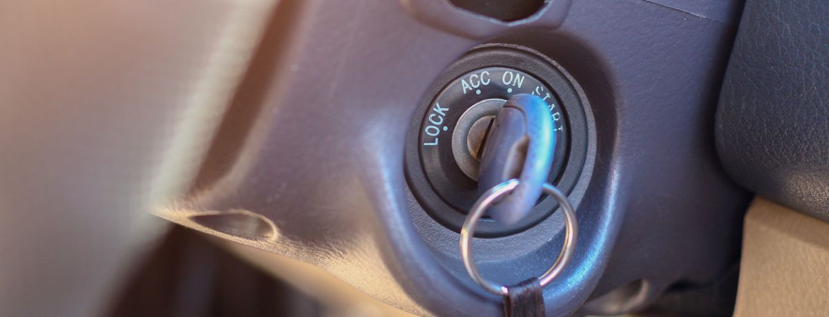 Wat doet een stuurslot in je auto? Alles wat je moet weten - AutoScout24