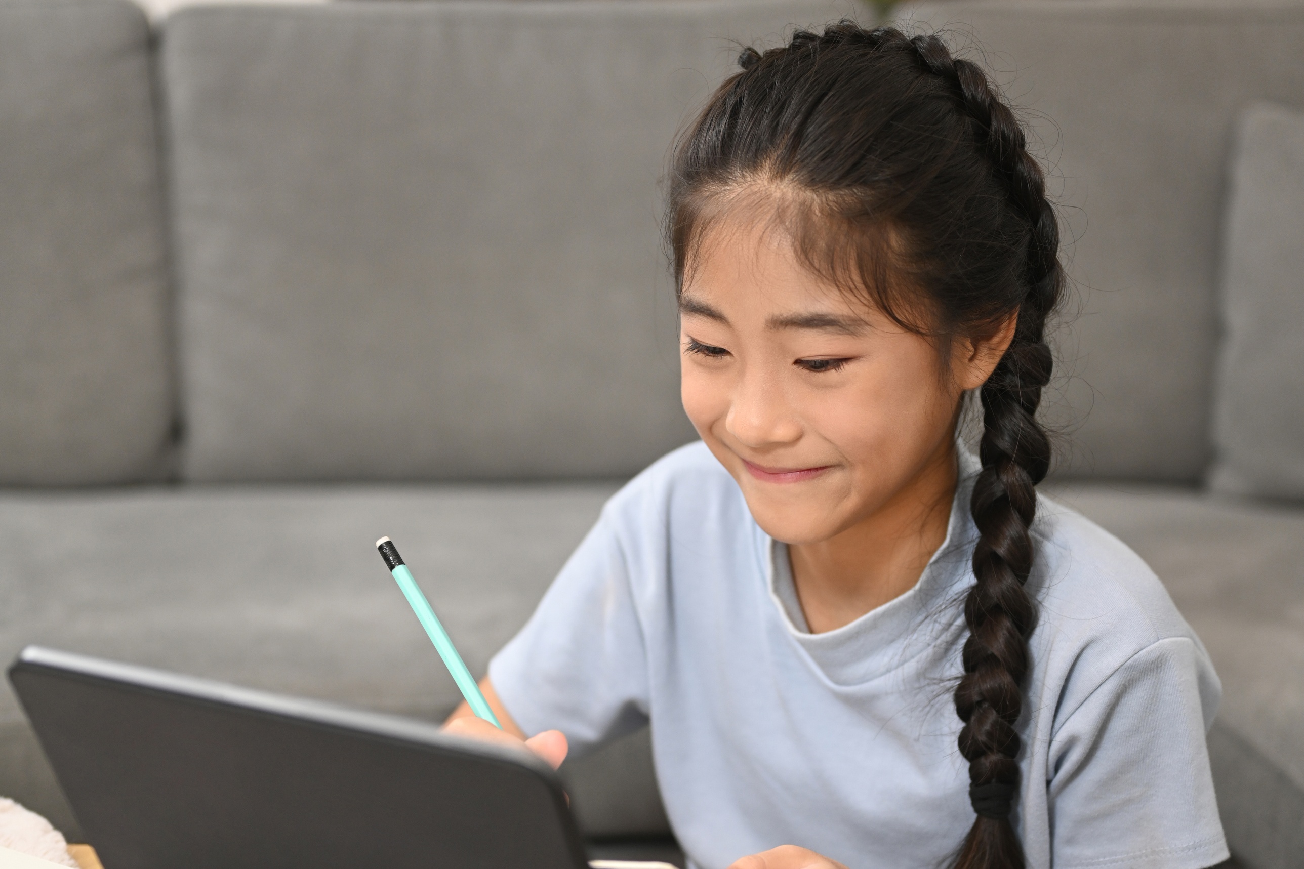Online elective classes for kids & teens | Outschool