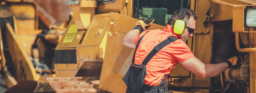 Top 7 Construction Equipment Maintenance Software of 2026 | SafetyCulture