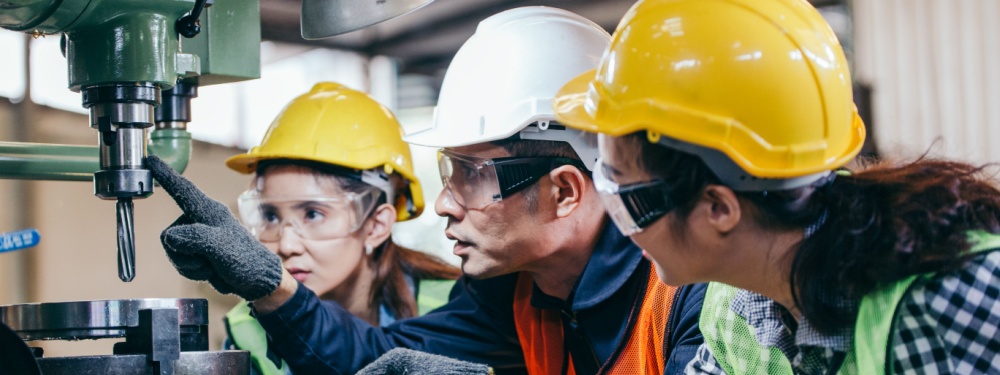 10 Best Manufacturing Training Software of 2026| SafetyCulture