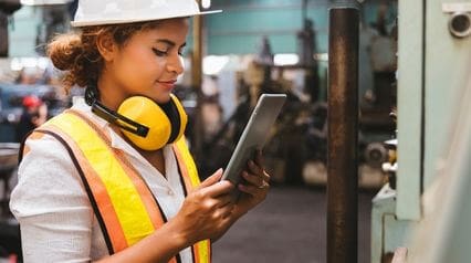 Working Alone Procedure: 8 Must-Have Safety Procedures | SHEQSY