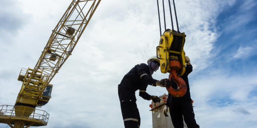 Lifting Equipment Safety: A Practical Guide | SafetyCulture