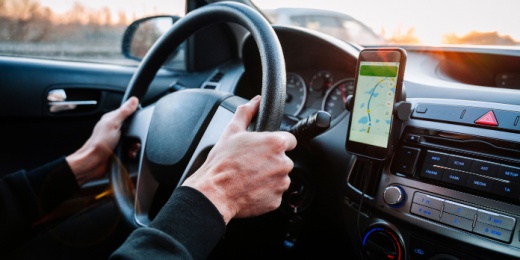 Vehicle Tracking Devices: Telematics in Action | SafetyCulture