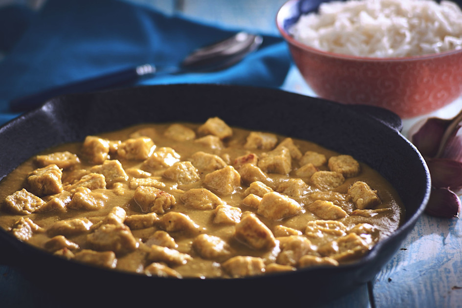 Émincé de Quorn au curry avec bananes et pommes