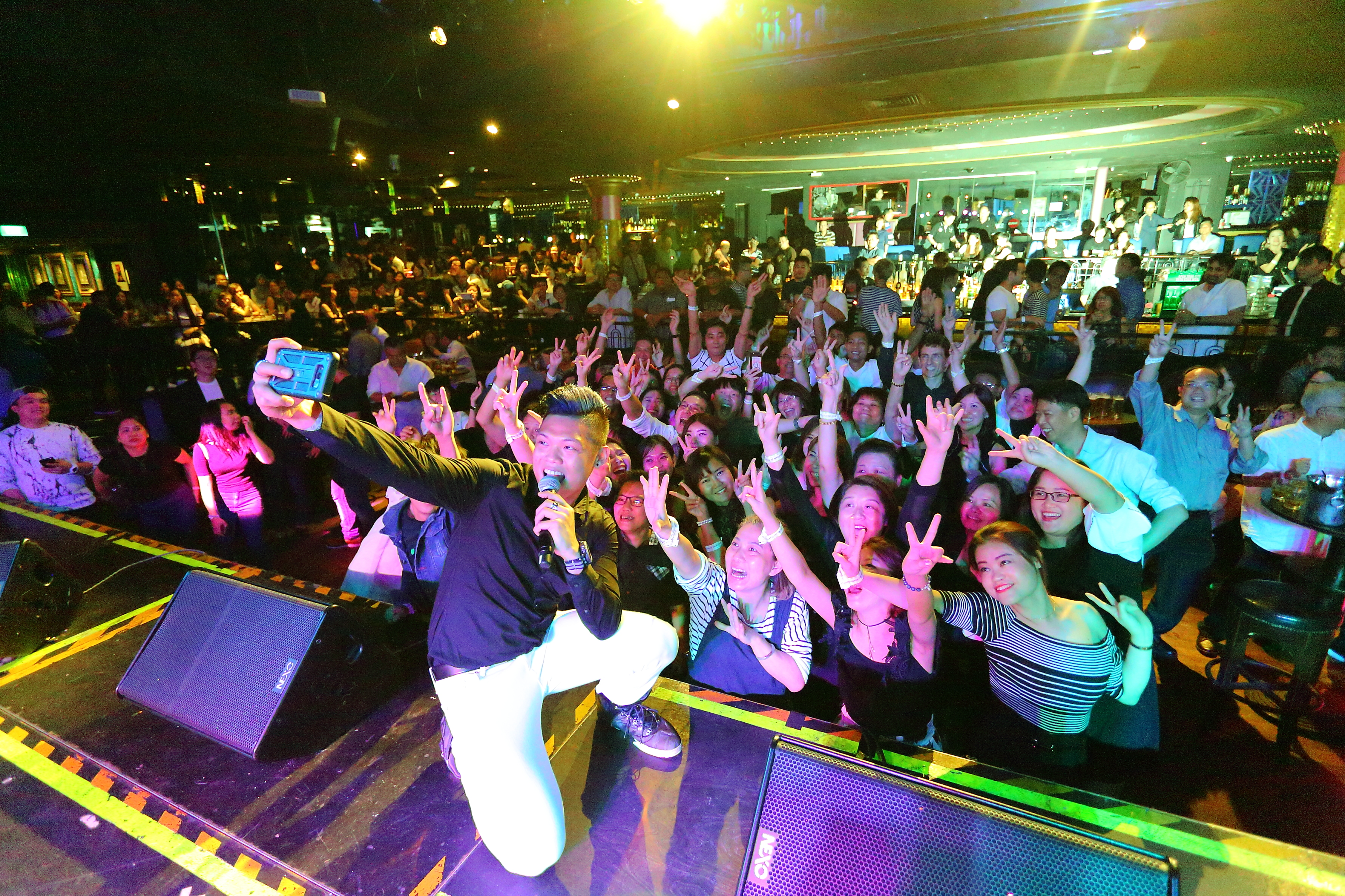 THE ULTIMATE GUIDE TO HIRING AN EMCEE FOR CORPORATE EVENTS IN SINGAPORE | EVENTAS ASIA