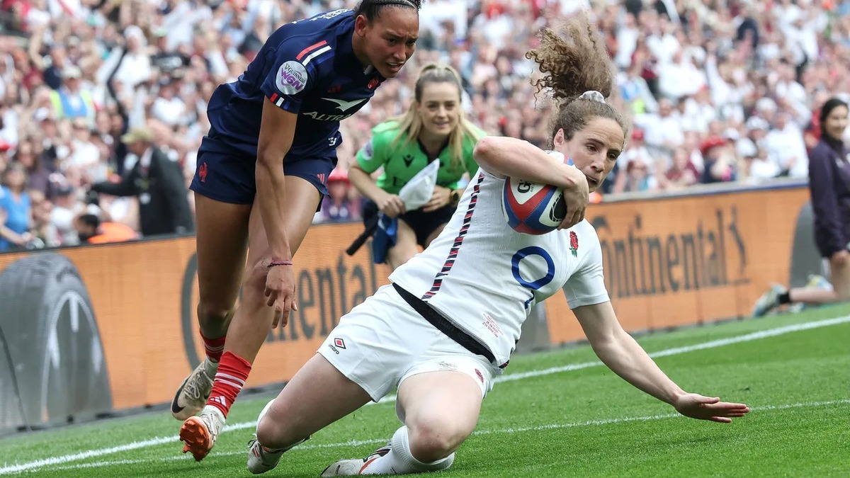 Wing wonder Abby Dow sees 'Light' on World Cup horizon | Red Roses ...