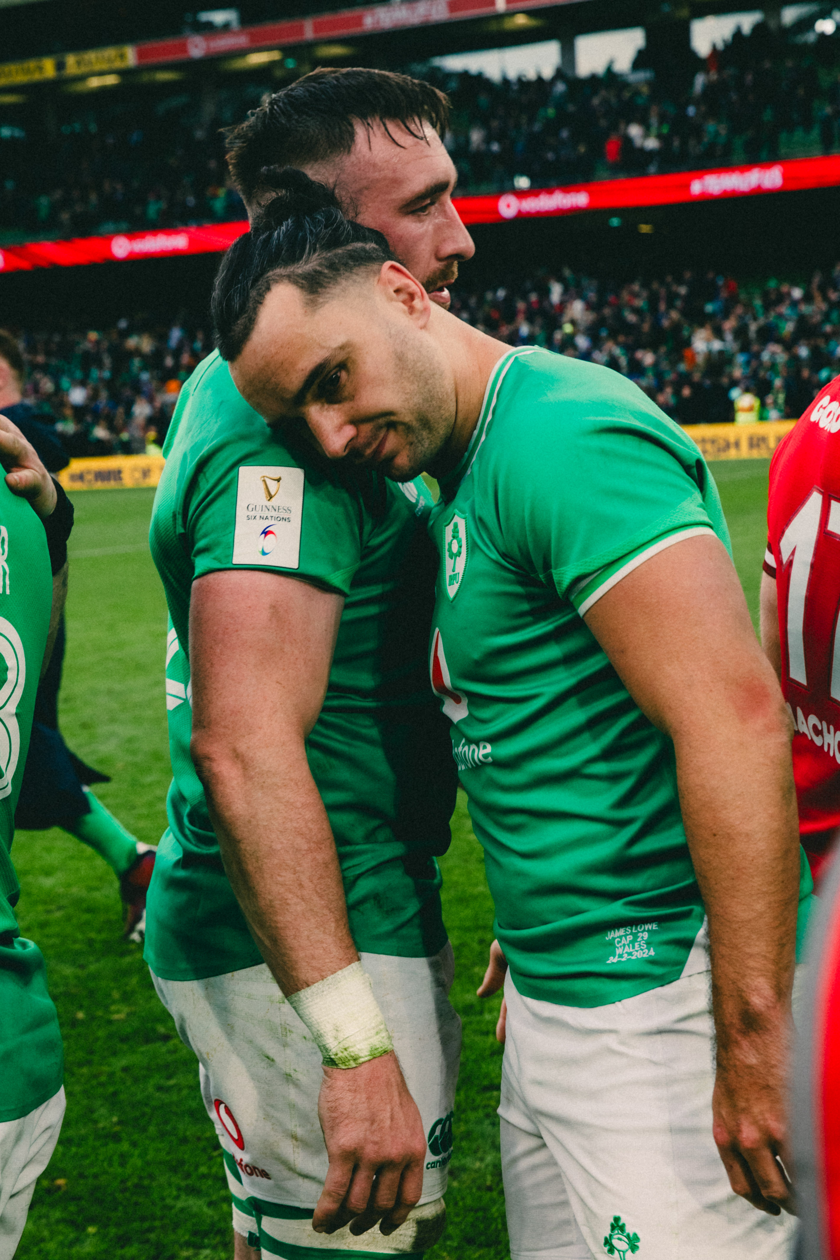 THEO CAPTURES A GREEN DAY IN DUBLIN - Guinness Men's Six Nations