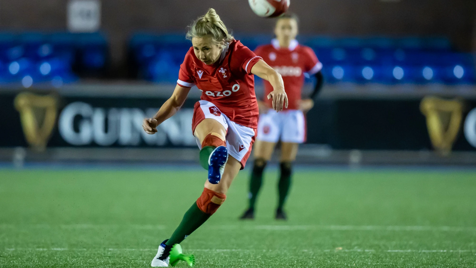 10 Days To Go: The best fly-halves - Guinness Women's Six Nations