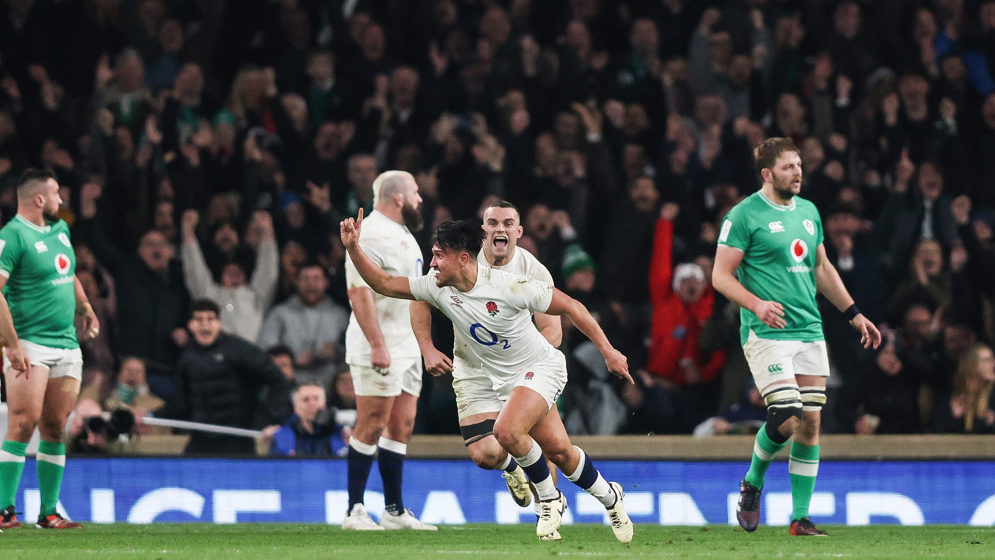 SMITH SEALS FAMOUS ENGLAND WIN - Guinness Men's Six Nations