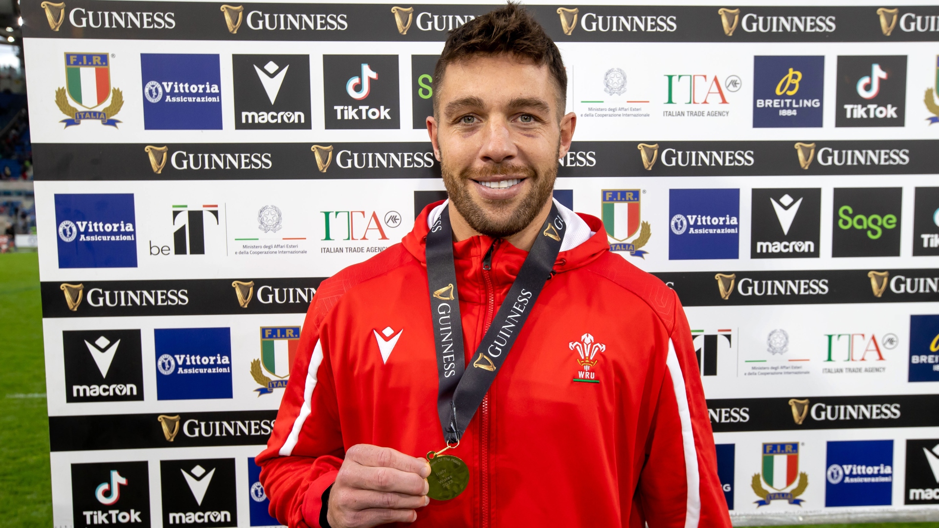 Player of the Match Rhys Webb shines on ’emotional’ return - Guinness Men's Six Nations