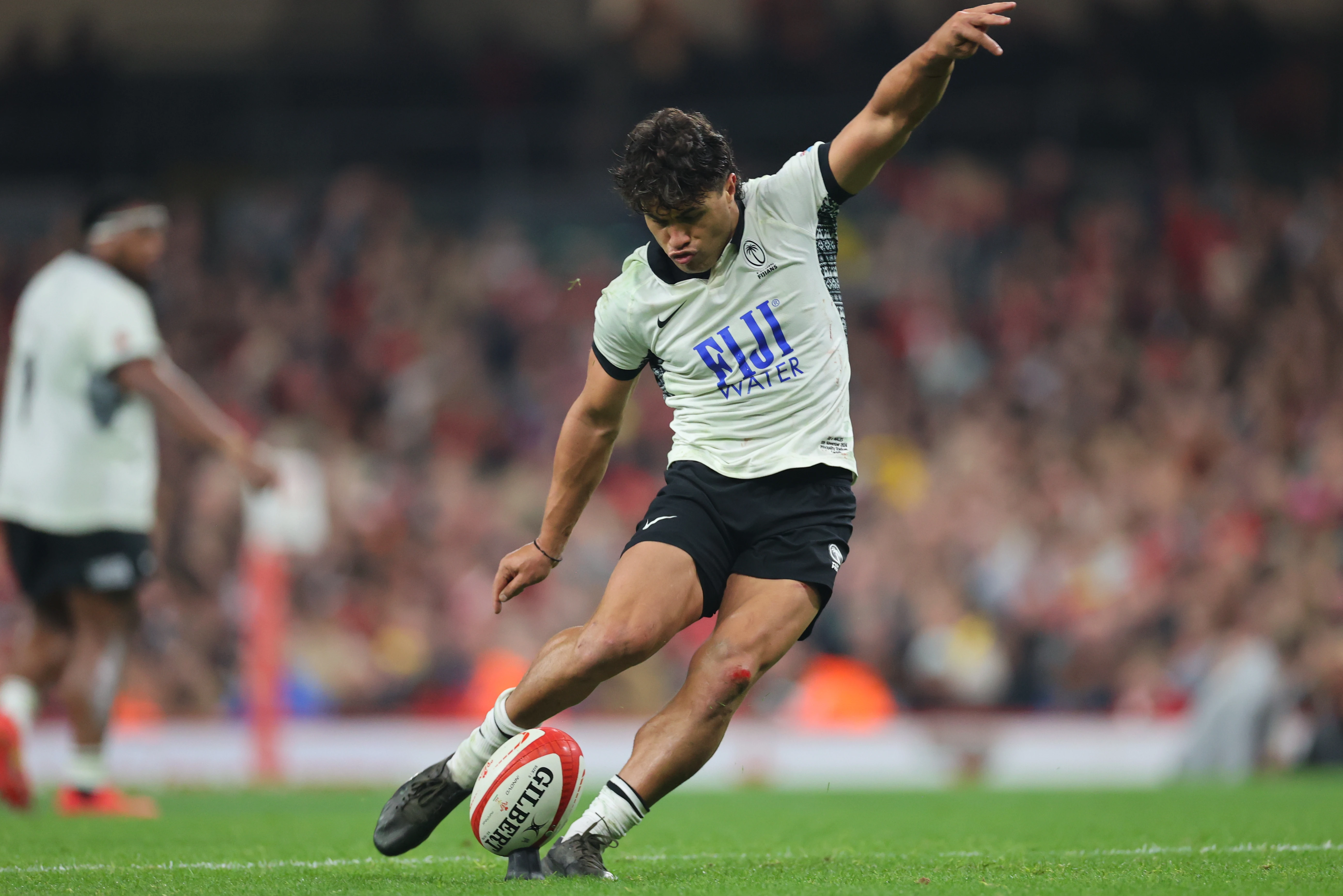 Caleb Muntz: The Fijian fly-half transforming Island rugby - Quilter ...