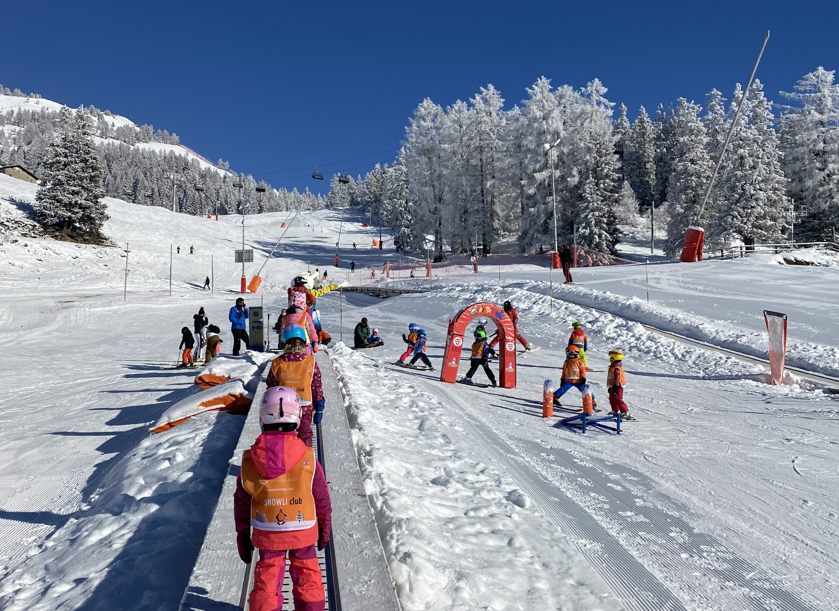 Snowli Kids Club | Wallis Schweiz