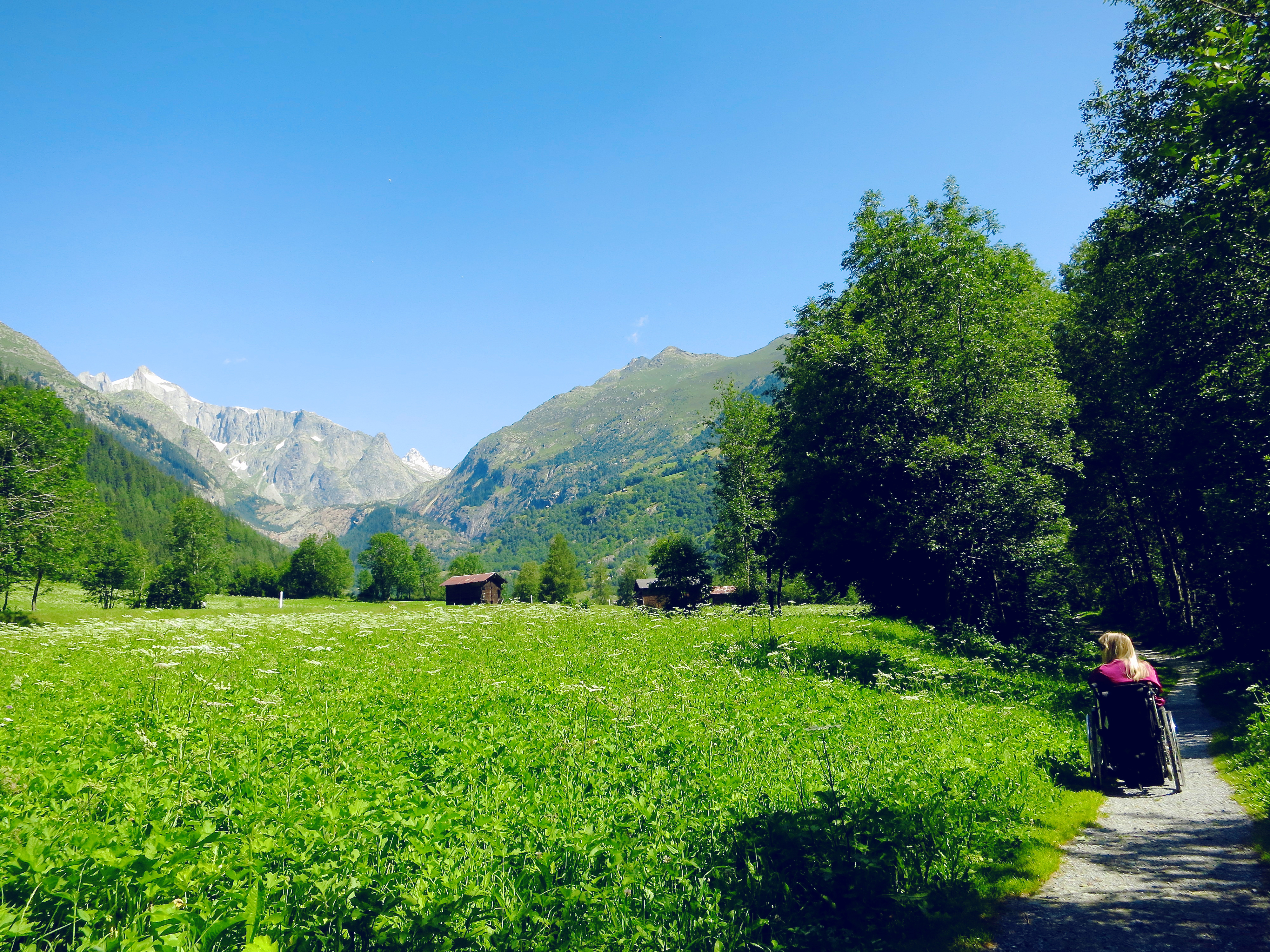 Wheelchair-accessible paths | Valais Switzerland