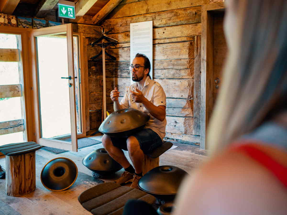 Introduction to HANG | Valais Switzerland