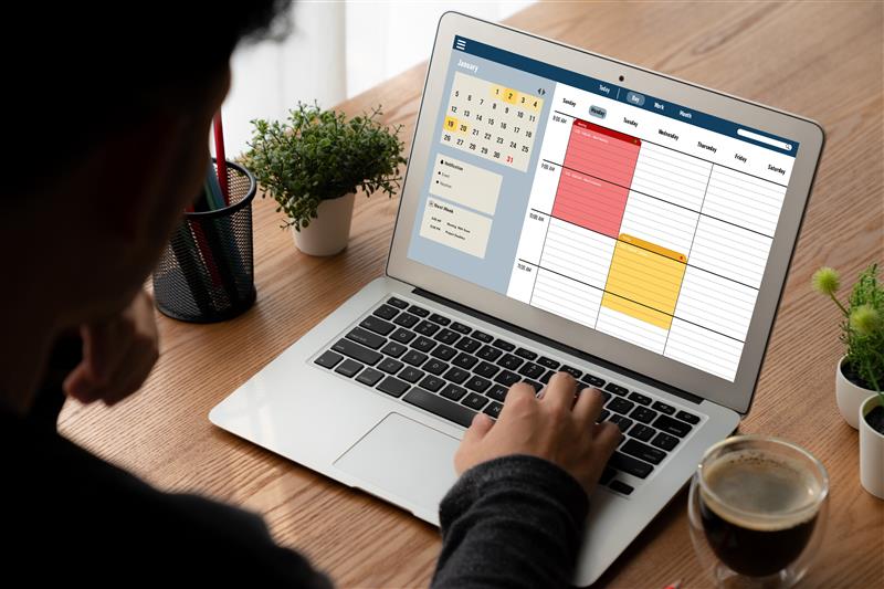 7 Best Social Media Calendar Tools & How to Create One | Sprinklr