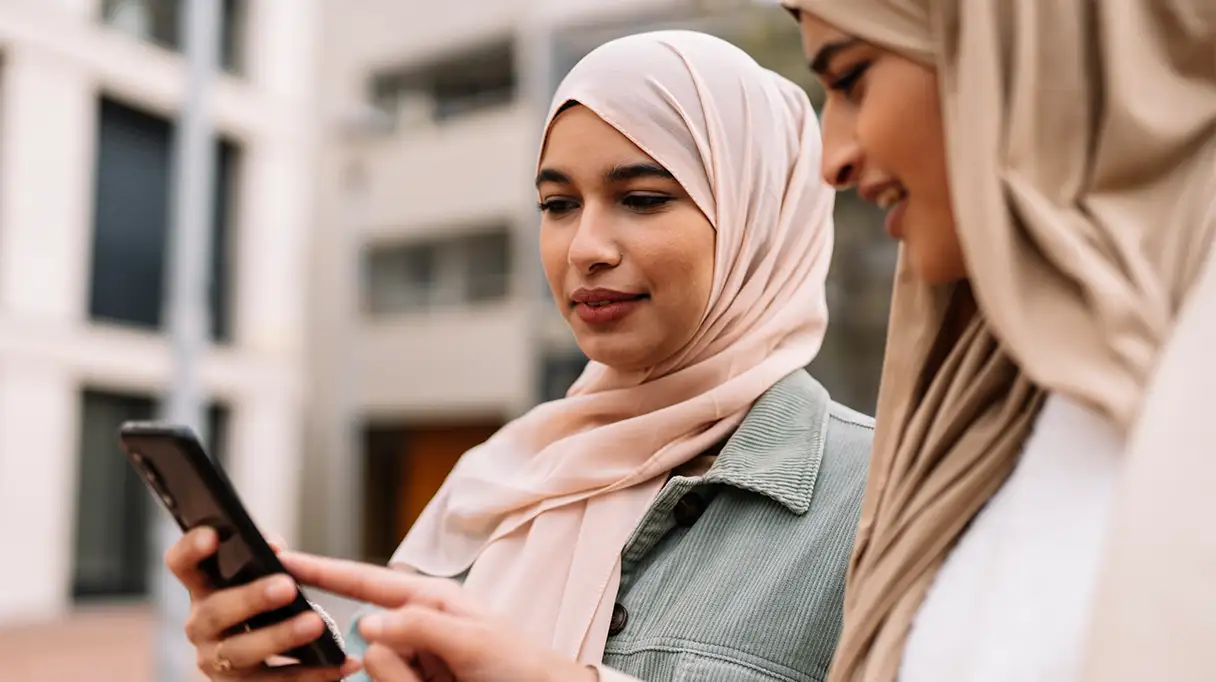 3 ways to provide quality and efficient customer service | Sprinklr