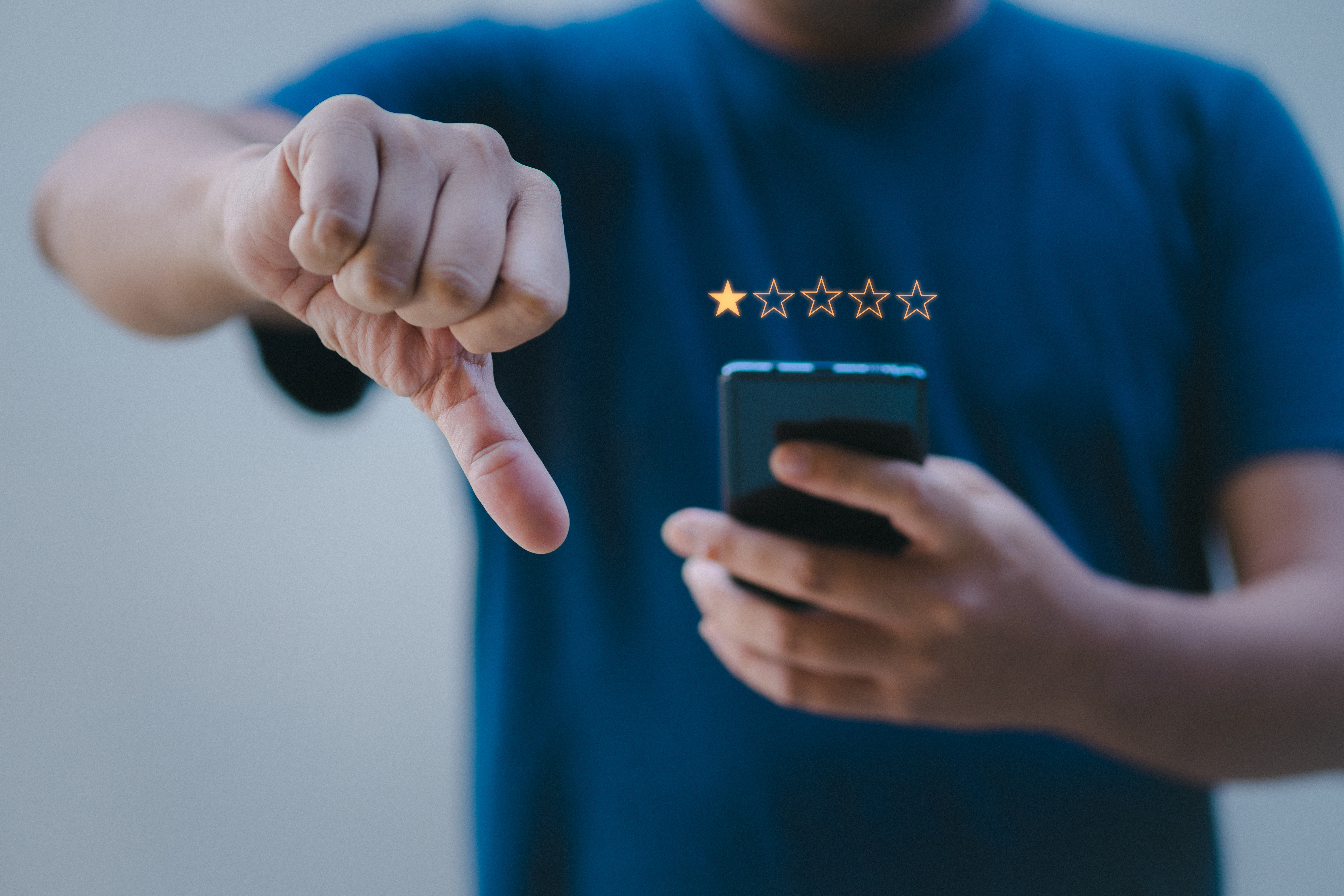 Bad Customer Service: 7 Ways to Identify and Fix it | Sprinklr