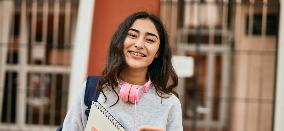 Enhancing IELTS essays with impactful examples | IDP IELTS