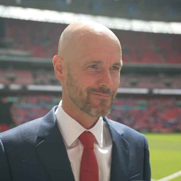 Erik joins us pitchside | Manchester United