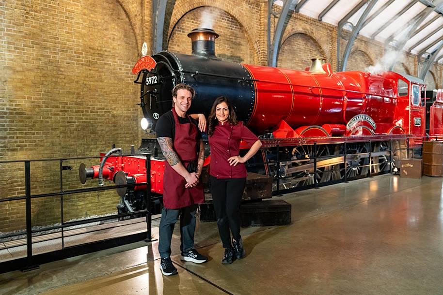Harry Potter | Meet the teams of Harry Potter: Wizards of Baking ...