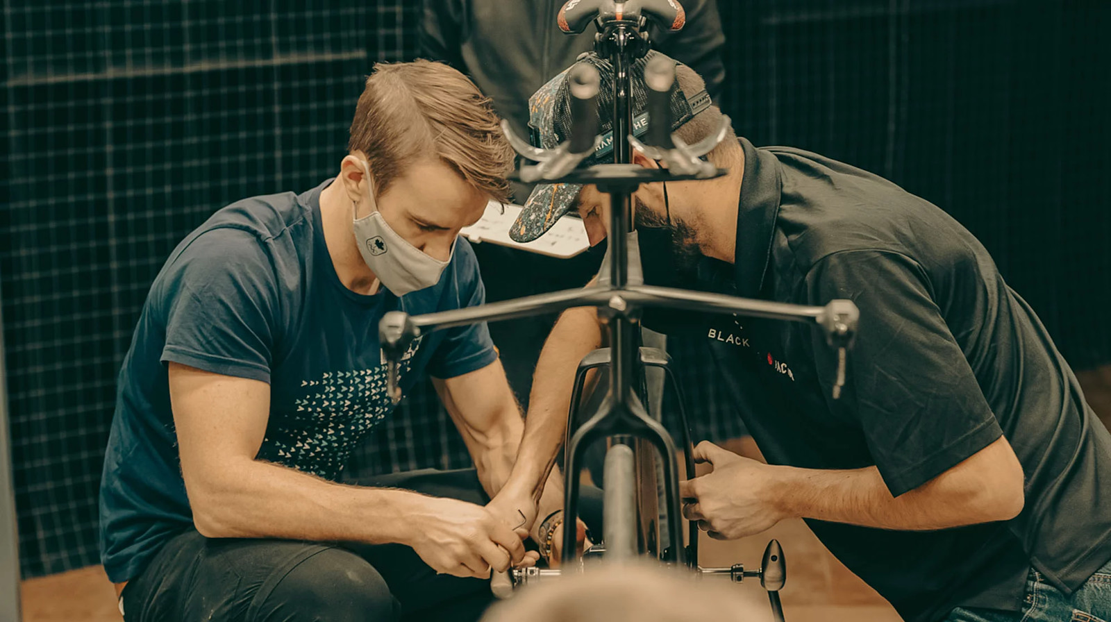 HANZŌ | Factor Bikes