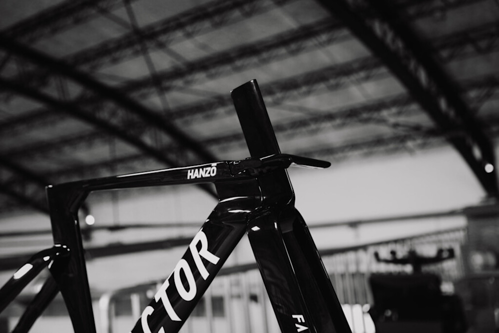 ALEX DOWSETT PREPARES FOR ANOTHER UCI HOUR RECORD IN MEXICO: FACTOR ...