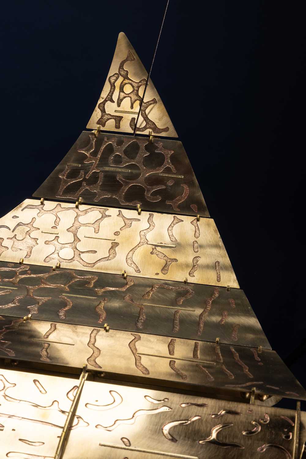 Ornate Eagle Ray | Dead Puppet Society