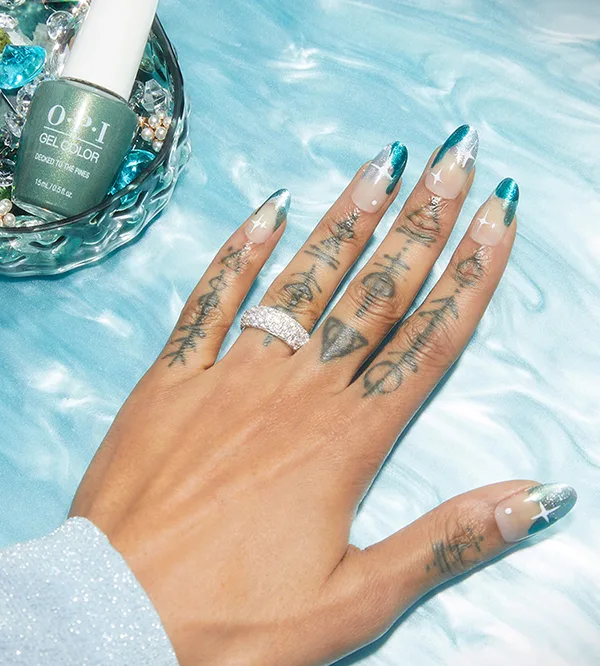 Frosted in Fir Snowflake Linework Embellished Pro Nail Art | OPI.com