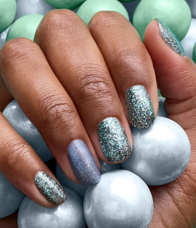 Candymas Lights DIY Holiday Glitter Nail Art | OPI
