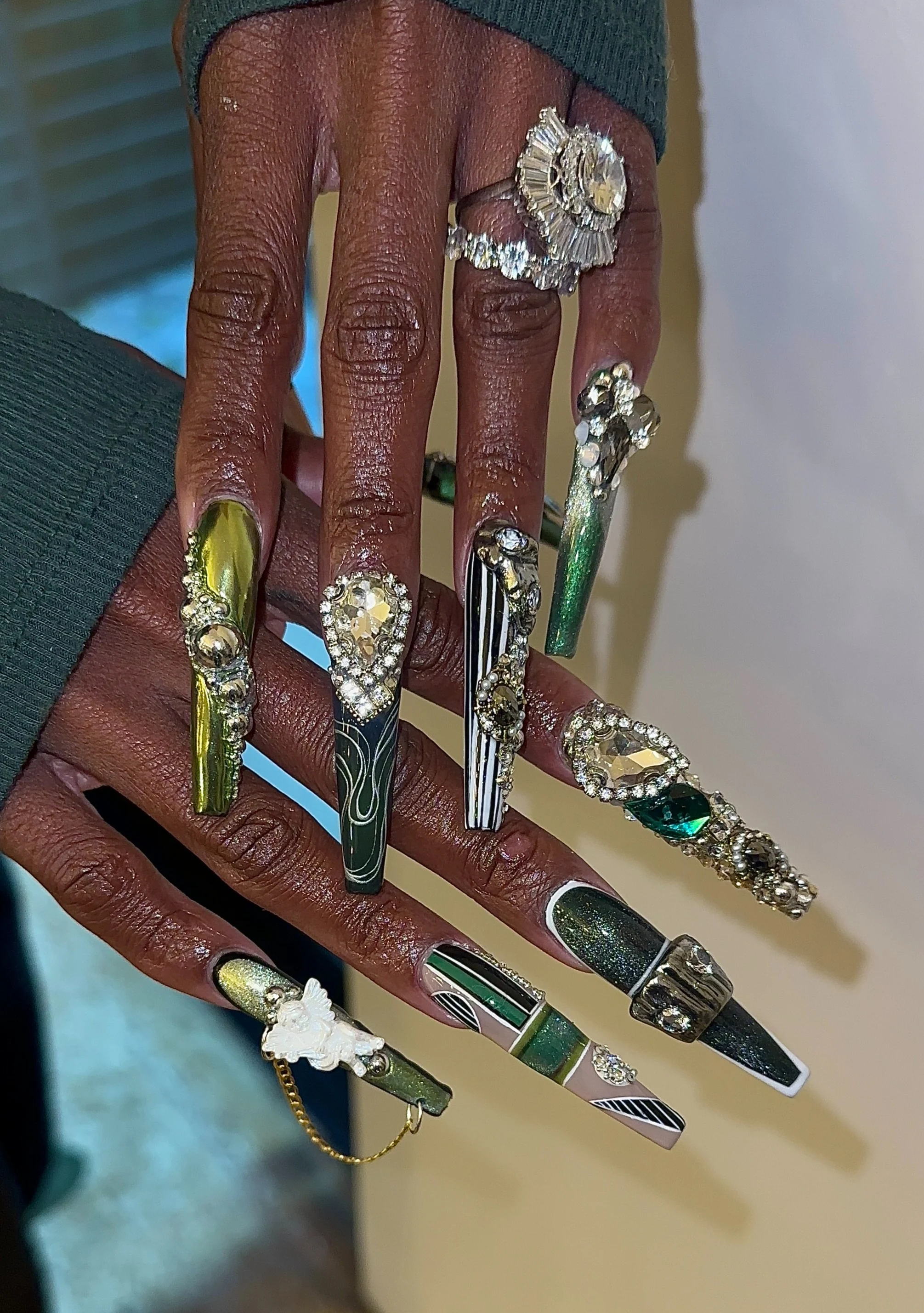 OPI Pro Spotlight Blog: Dior @clawzbydior_