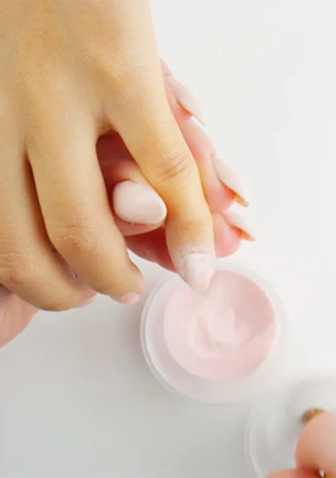 What to Look for When Getting a Dipping Powder Manicure - Blog | OPI