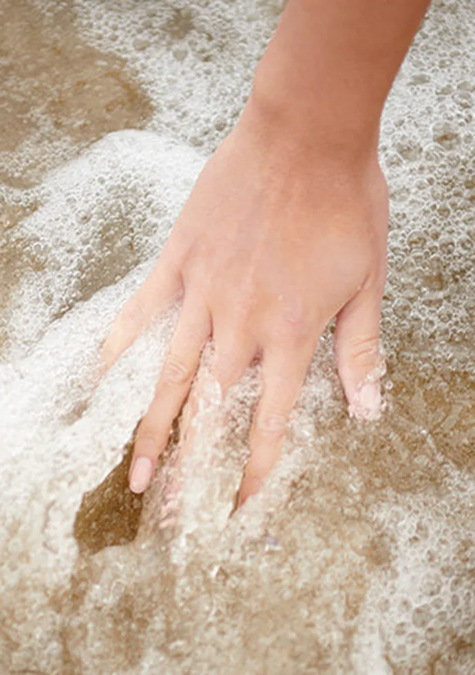 How to Treat Split Nails - Blog | OPI