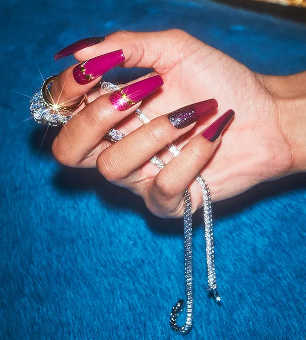 Frosted in Fir Snowflake Linework Embellished Pro Nail Art | OPI.com