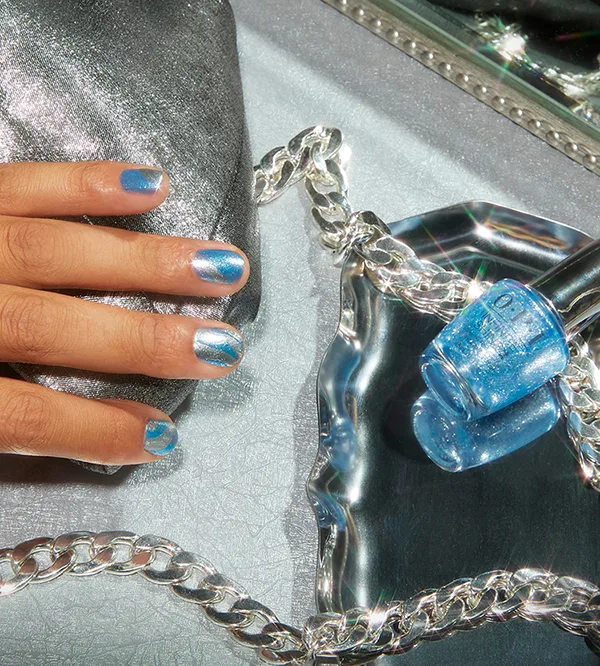 Frosted in Fir Snowflake Linework Embellished Pro Nail Art | OPI.com