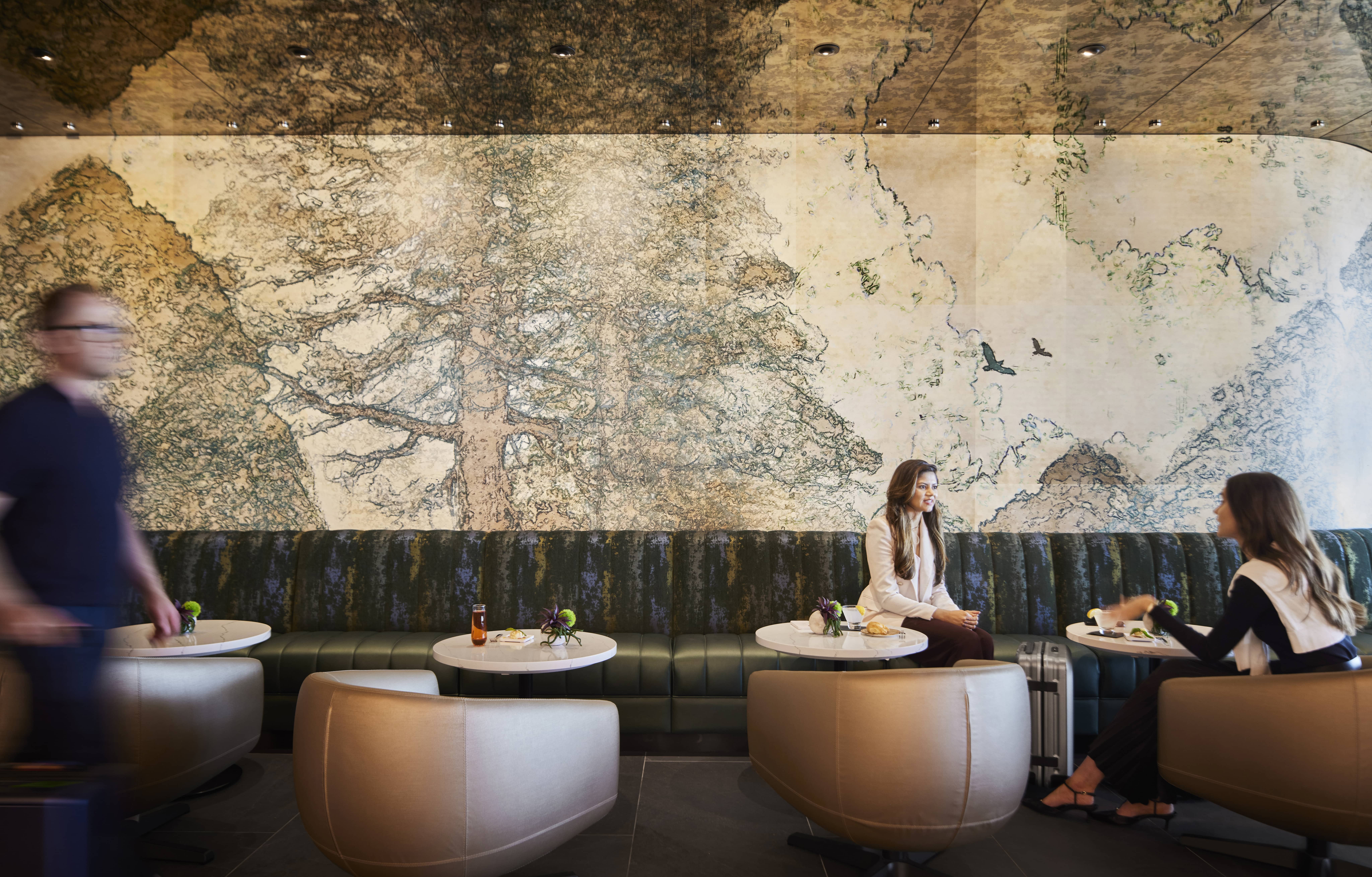 San Francisco Airport Lounge - The Club SFO Terminal 1 | The Club ...