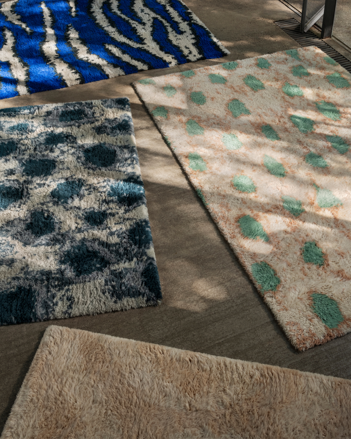 Imaginative designs of obsessive quality — Hem