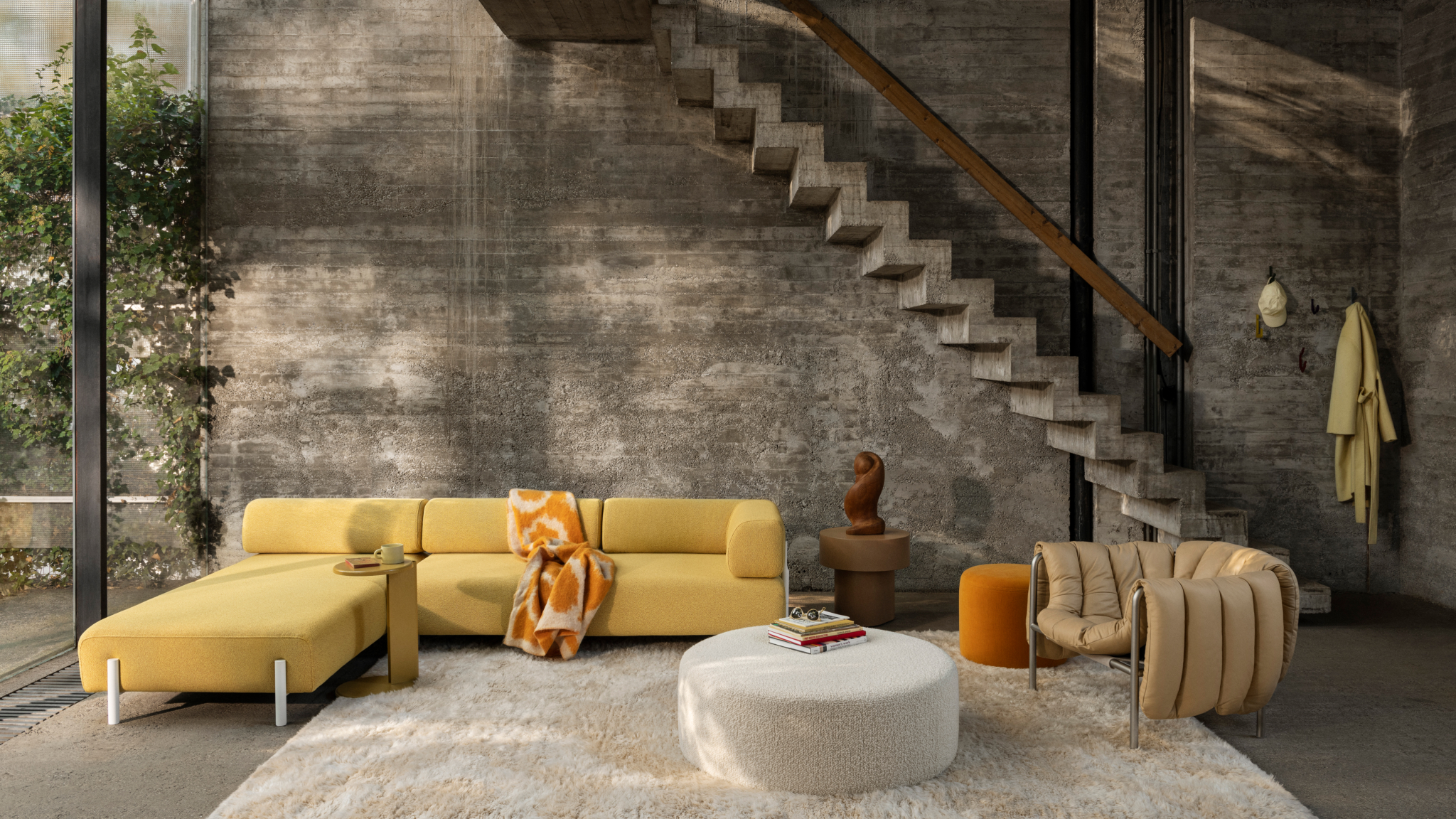 Imaginative designs of obsessive quality — Hem