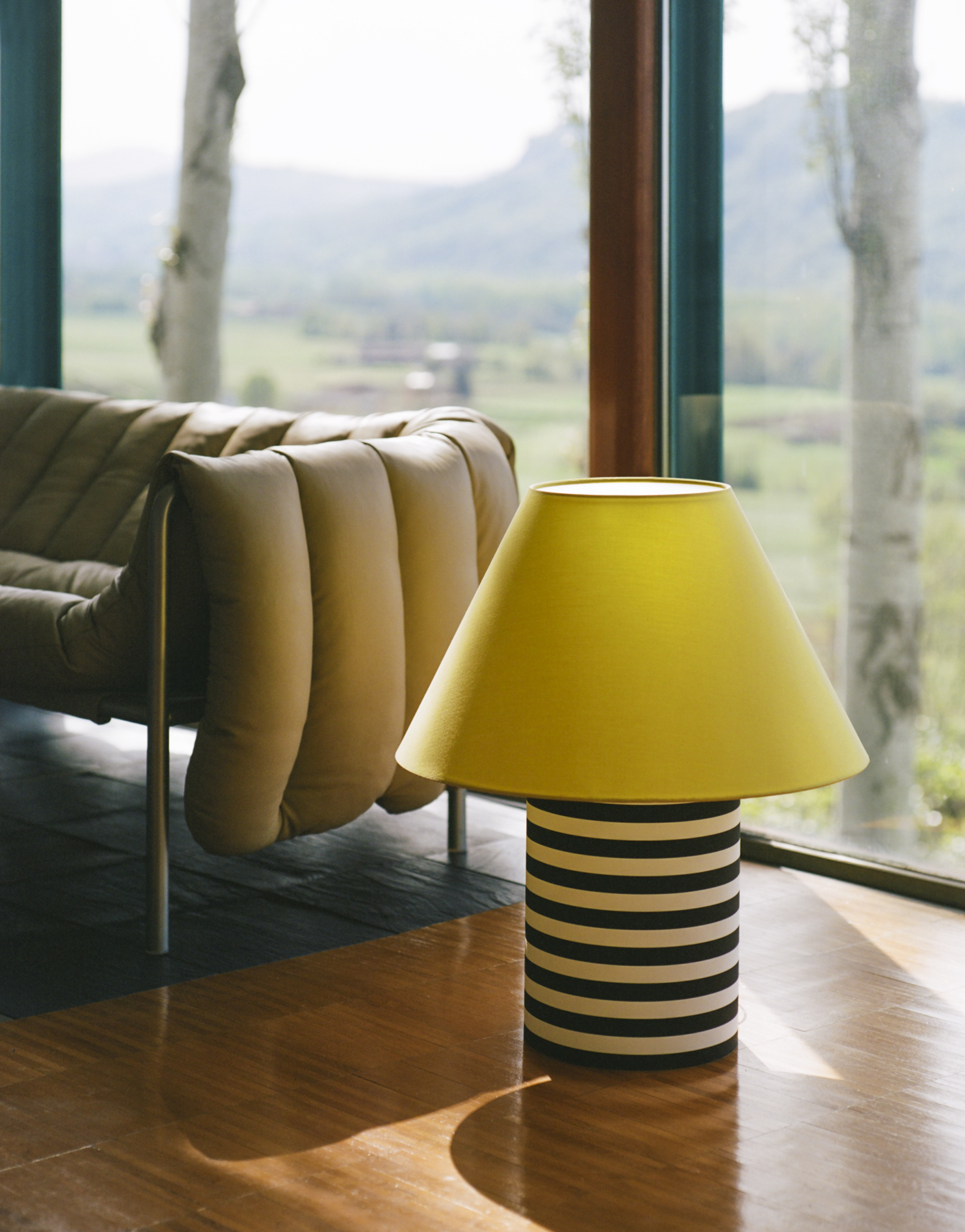 Imaginative designs of obsessive quality — Hem