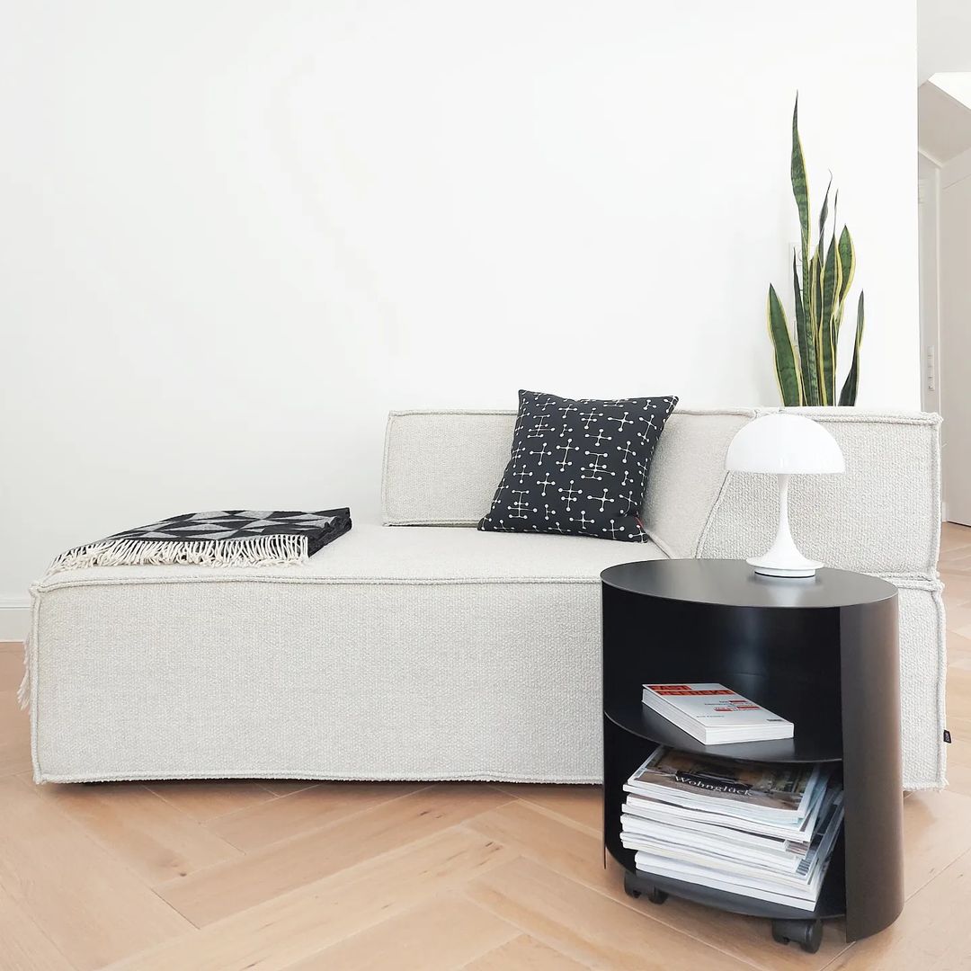 Hide Side Table, Pure Green — Hem