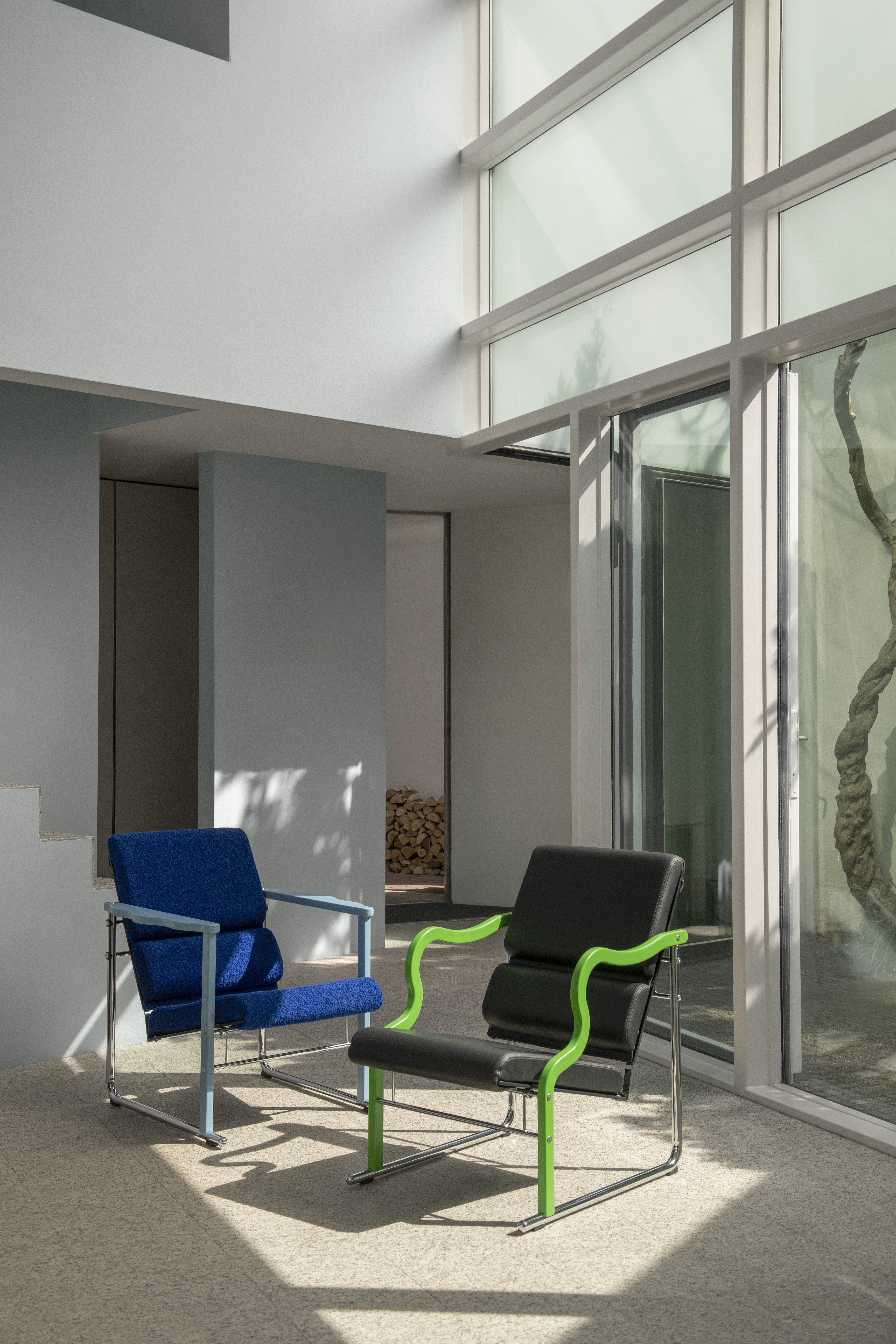 Imaginative designs of obsessive quality — Hem